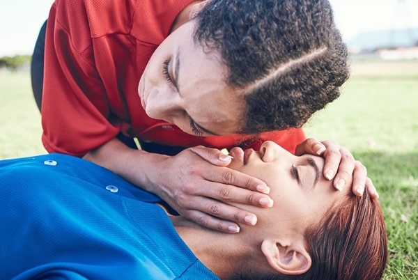 Your Guide To Providing Emergency Care - Health Life Guru